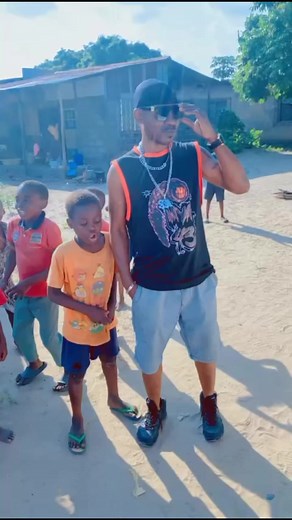 Entrain d’accompagner les agents de la chaîne nationale " Télé Congo " 😆 | Shaga Racky