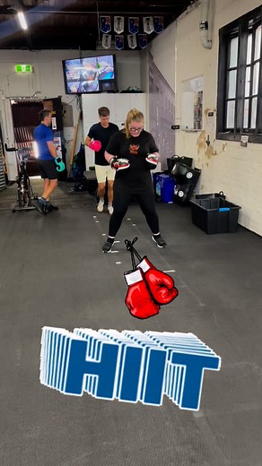 Hey Y’all, here’s the scoop on our Boxing HIIT classes! 壘 We’re...