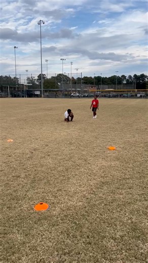 Excellent stop route! Great Job! And Great catch! | Temarcus Thompson