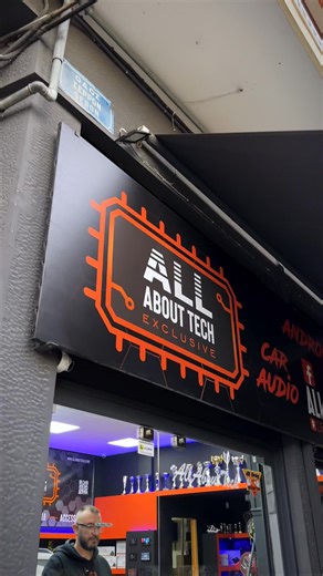 3.4K views · 25 reactions | BMW X5 του 2017 με οθόνη 10.25 και λειτουργικό σύστημα Linux με ασύρματα Apple CarPlay και Android Auto της Bizzar #bmw #carmultimedia #worldchampions #caraudio | Allabouttech.store | Facebook