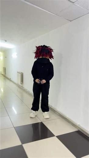 BACON TRANSFORMED INTO THE MASK TO CATCH THE THIEF #roblox #amazingroblox #robloxshorts #rblx #funny