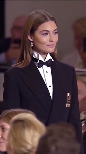 #graceelizabeth for #ralphlauren SS2020 #runway #models #foryoupage #fyp comment your favorite model ✨