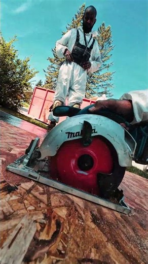 WHY CLARITY BEATS FLASH EVERY TIME