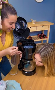 11K views · 34 reactions | Dye your hair using a coffee maker? You won’t believe this! | 5-Minute Crafts Like | Facebook