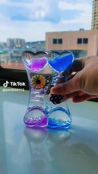 Engaging Water Sandclock Fidget Toys for Relaxation