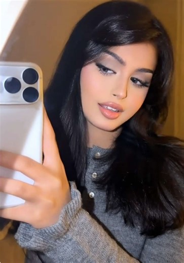 فيديوهات أنشأها قمــر (@vrc1l) باستخدام الصوت الأصلي - ⌇ لحن | L7N ⌇