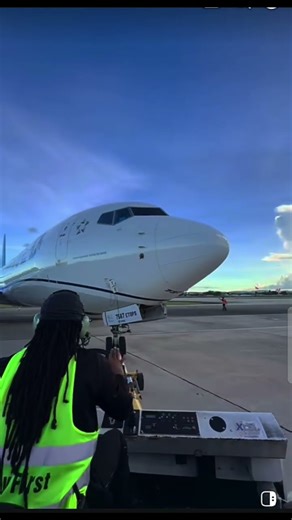 flight push back #youtubeshorts #reel #short #travel #aviation ✈️✈️