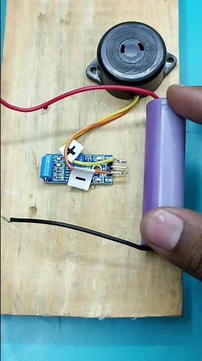 Earthquake alert using vibration sensor at home #shorts