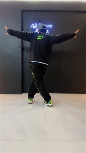 Cheques by Shubh | Dance Shorts #dance #hiphop #danceshorts