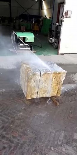 Stone cutting with Diamond wire saw!