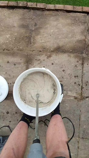 Installing ResiDUAL pointing compound ⚒️ Colour - Natural Buff #selfemployed #landscaper #reels #followformore | LNC Landscapes and Paving