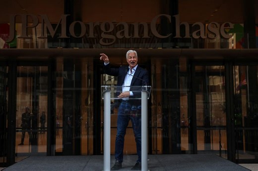 Åpner nytt gigantkontor: Huser Michelin-restaurant og engelsk pub