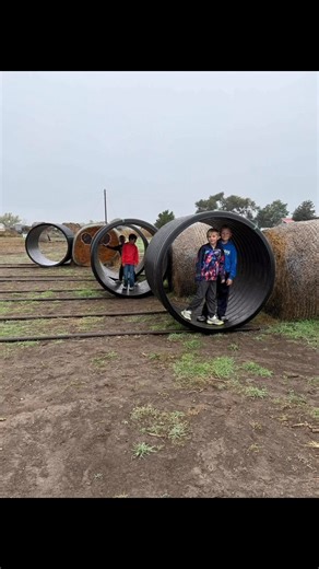 🍁Pumpkin Patch🍁 Thank you Grass Roots Garden Hub & Floral, Inc. and @NutrienAg for this amazing opportunity. We have the best community! | USD 105-Rawlins County Public Schools