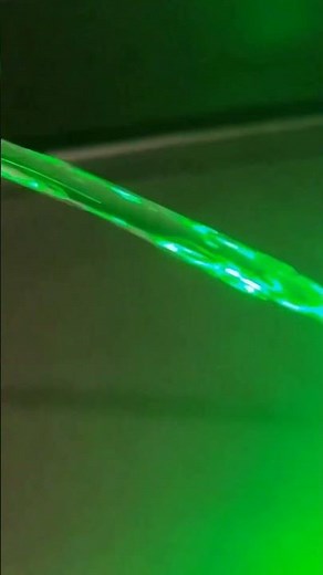 How does fiber-optics work #physicsshorts #fiberopticlight #totalinternalreflection #physicseasy