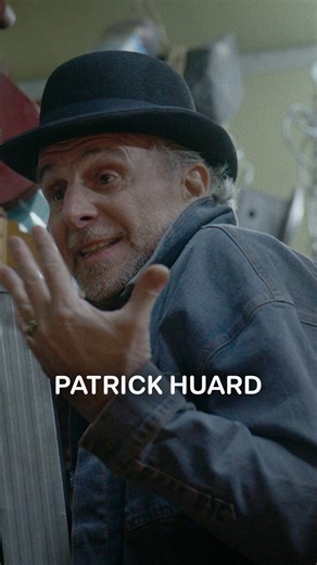 NFB / ONF on Instagram: "🚔 Connu pour son rôle dans l'un des films les plus populaires de l'histoire du box-office canadien, BON COP, BAD COP, @huard_pat est un artiste aux multiples talents. 🎩✨ Lauréat du @ggpaa_pggas de la réalisation artistique 2025, il revient sur son parcours dans le court portrait PATRICK HUARD : LA RUELLE EN MOI de Tara Johns, à voir gratuitement sur ONF.ca ou l'appli ONF! 🚔 Best known for his role in one of the most domestically successful films in Canadian box office