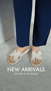 Slip into comfort with our new open-toe slides—made for daily wear with a clean, structured look. Shop Now: https://unze.com.pk/collections/women-shoes-1 #UnzeLondon #NewDrop #SlideSeason #WomensFashion | Unze London (Pakistan)