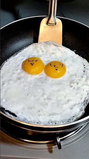 White Egg Poach #shorts #egg #poachedegg