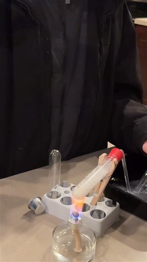 💥 BOOM! Science in Action! 💥 Our 7th & 8th graders turned up the energy in chemistry today — literally! 💧 They explored the power of hydrogen and oxygen, learning how these two simple elements can create some explosive reactions (don’t worry, goggles were on 😎🧪). From curiosity to combustion — we love seeing our students light up (safely!) with excitement for learning! 🔥✨ Thank you to @velaorg for the grant so we can do amazing science experiments!!!! # #IgniteLearningCollective #STEMfun #