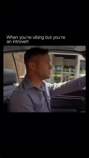 Memes | Musics | Movies on Instagram: "🎬 500 Days of Summer is a romantic comedy-drama that follows Tom Hansen, a young man who believes strongly in true love, and Summer Finn, a woman who does not share the same belief. The movie tells the story of their relationship in a non-linear way, jumping back and forth through 500 days to show both the happy and difficult moments. This structure helps show how memories can change depending on emotions, especially after a breakup. Rather than presenting