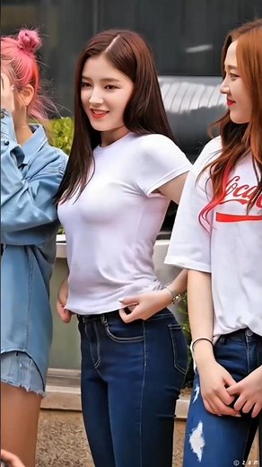 NANCY MOMOLAND💘X BTS🌺V #Korean #kpop #Nancy 4k HD edit WhatsApp #status #dreams #shorts