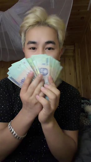 Nkawb Ncaws: Zoo Li Cas Xwb Nyob Hauv Ib Zaug