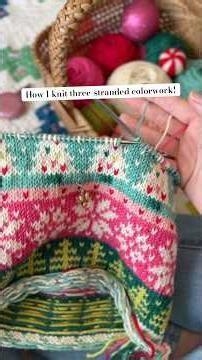 How I knit three-stranded colorwork 🧶 #knitting #colorwork #yarn