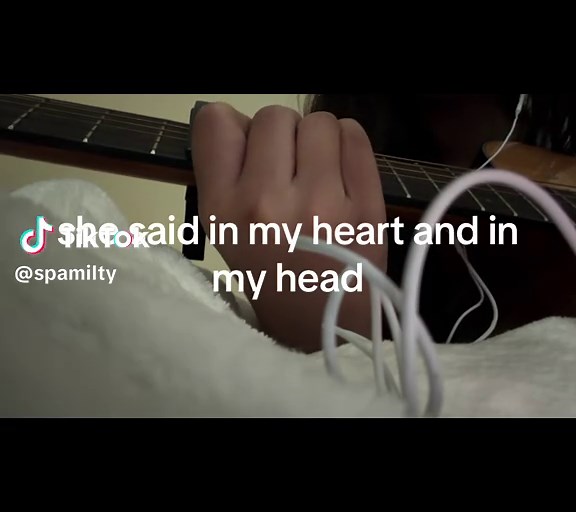 Emotional Guitar Cover of Atlantis