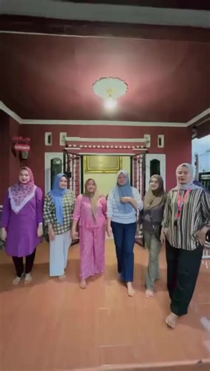 jangan lupa bahagia@siti fathonah @maya @Rrn_ririn @mamalasa01