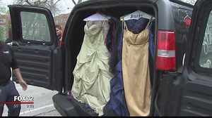 Glass Slipper Project makes Chicago girls' prom dreams come true