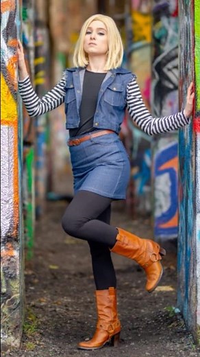 Android 18 (DBZ) Cosplay Transformation