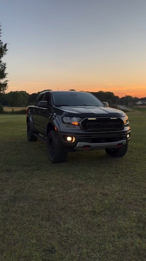 Throwing it back to the #RoushRanger! The Ranger has been retired from our stable for now... should we bring it back? 🤔 Congrats on the new ride, @owingsgarage 🤘 | Roush Performance