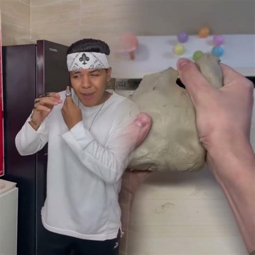 This is so funny, I couldn't stop laughing 😂😂 #funny #doddlersoftiktok #funnyvideos #duet