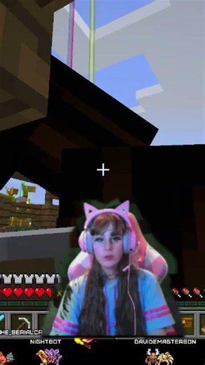 Creeper chaos to start off the livestream! 💥 - Modded #Minecraft #FunCraft 🌈