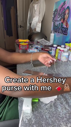 DIY Hershey Bar Purse Tutorial (Party Favors)