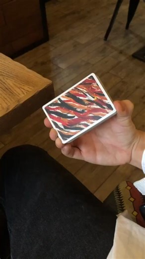 Mastering the One Hand Circle Fan in Cardistry