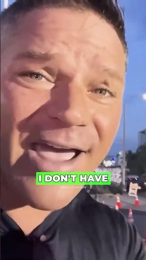 Tyrant California Cop Tries To Intimidate Auditor At Checkpoint, Epic Standoff & Rights Clash!