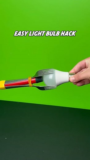 13K views | Light Bulb Hack #LightBulbHack #SmartHack #DIYHack #HomeTips | Decoist | Facebook