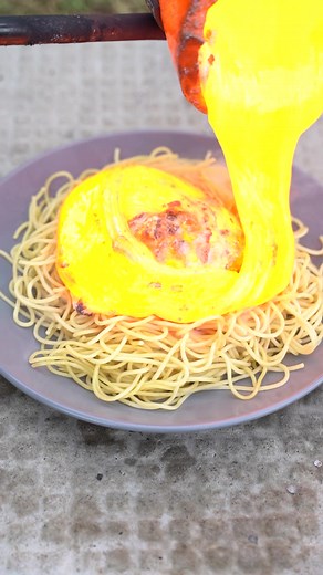 Delicious Spaghetti with Lava Sauce Recipe