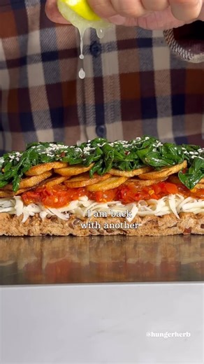Vishwas Vardhan on Instagram: "Cheesy Crispy Potato Sandwich with Seasoned Spinach, chilli tomatoes chutney 🥪 🌶️ 🍅 Comment “Cheesy Potato” and i will send you the detailed instructions. ☺️ [ Crispy, Potato, Cheesy Bites, Sandwich Recipe, Homemade sandwich, Chutney] #cheesycrispypptatosandwich#harabharakababsandwitch#hummus#mintcorainderchutney#lacchapyaaz #pickledonion #potatocrisp #sandwich #vegetarian #sandwiches#sauce #breakfast #hungerherb"