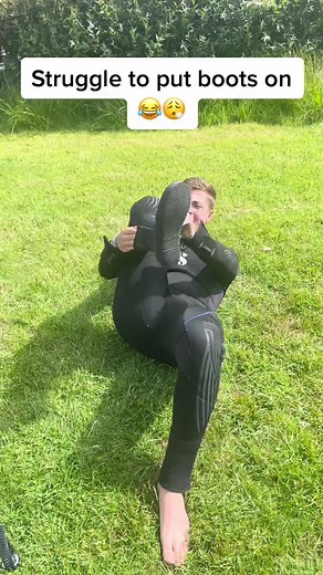 Set-up your dive gear with me 🤿 #learnontiktok #divinglife #scuba #CapCut #newdiver #diving