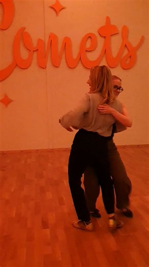 Would YOU like to learn to blues dance? Join Iines, Victoria and Maciej for a basics course on Mondays. The course starts in February, registration is open now, welcome! Blues socials every week after the class, so you can easily join the warm blues community straight away. | Rock'n'Swing Dance Club Comets