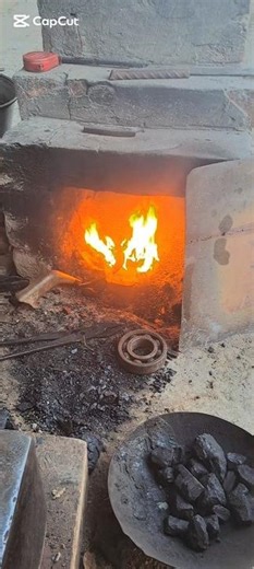 Manual Thread Operation on Animal Food Cutter (Desi Dati) | Traditional Farming Tool Repair#workshop