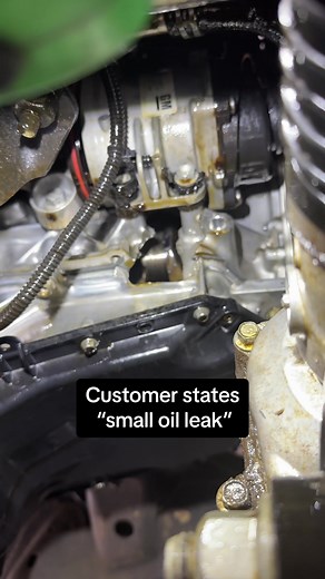 Hmmmm hole in the engine block … just a “small leak” that’s all 🤔…#oi...