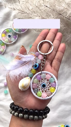 451K views · 16K reactions | Easy Dreamcatcher Keychain Tutorial ✨✨ DM us or shop from pur website ️️ Weaved - Weaving Reality ❣️ #dreamcatcherkeychaintutorial #keychaintutorial #diyvideo #returnfavour #returngifts #handmadeproducts #dreamcatchertutorial | deekshabisht | Facebook