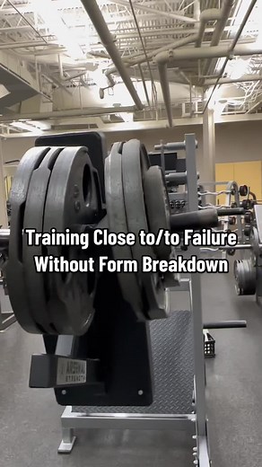 Pendulum Squats Working Sets Example