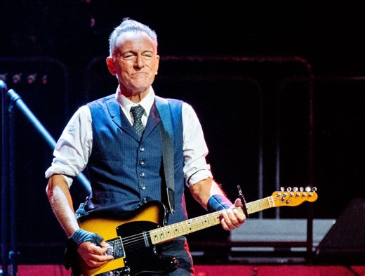 Bruce Springsteen Releases Cover of 'A Rainy Night in Soho'