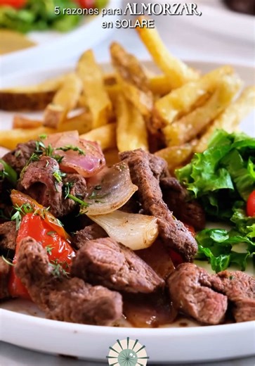 Almuerzo en Solare: 5 Platos Deliciosos Diarios