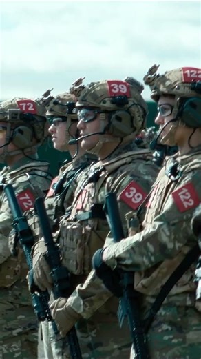 ALIEN VS U.S. ARMY #shortsfeed #netflix