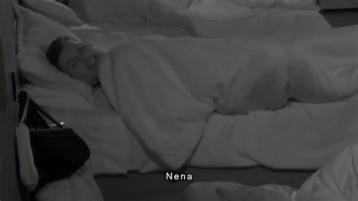 559K views · 16K reactions | Luego de los cambios que hizo el líder invisible en #LaCasaDeLosFamososCol, Yaya y José quedaron en la misma habitación. Sin embargo, Emiro también está ahí y no los deja solos ni un minuto. Los mejores momentos de #LaCasaDeLosFamososCol2 están en la app de Canal RCN  Disfruta cámaras en vivo, análisis exclusivo con Vicky Berrío y Karen Sevillano, y más. No te quedes por fuera, descárgala ya. | Canal RCN | Facebook