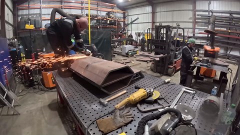 Building A 50 Ton Riddle Bucket